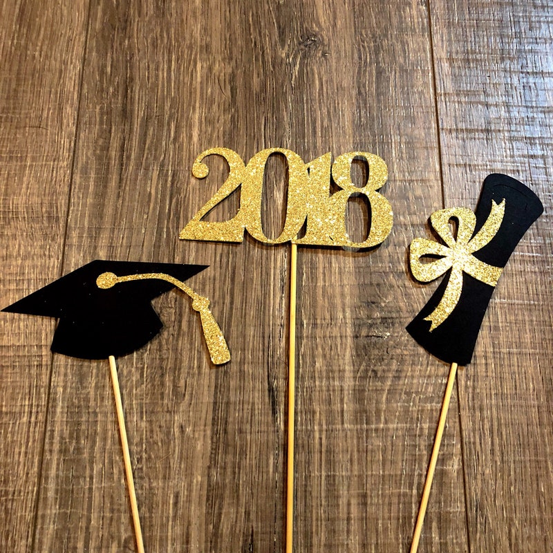 2018 Graduation Centerpiece - Etsy