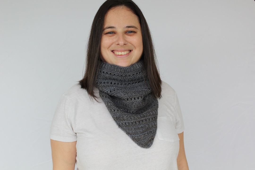 IRL Bandana Cowl KNITTING PATTERN - Etsy