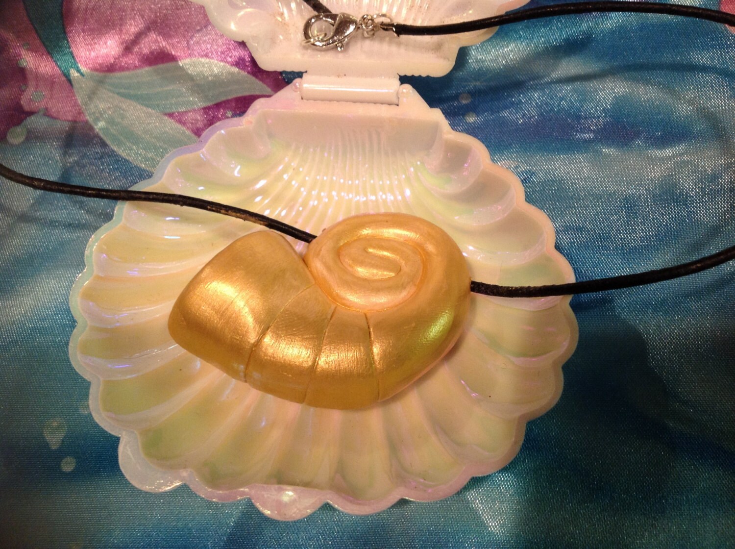 DISNEY INSPIRED The little mermaids Ursula sea shell | Etsy