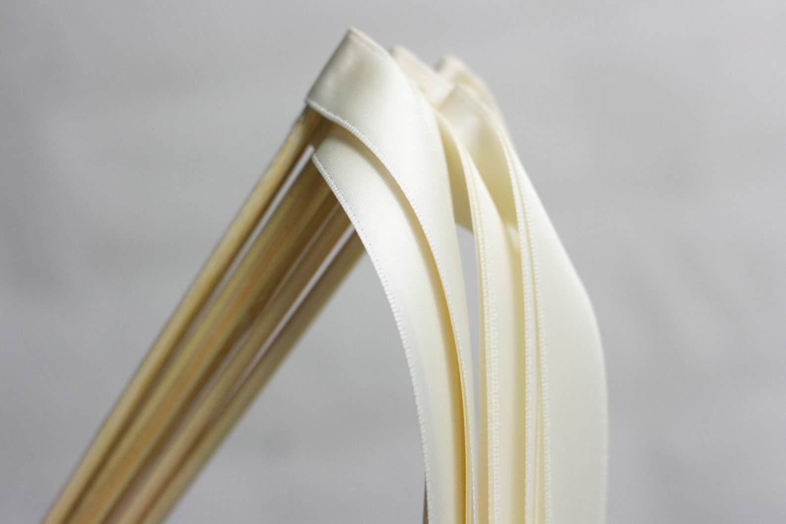 50PCS Ribbon Wands With Triple Ribbon Party Wand Streamers Ribbon ...