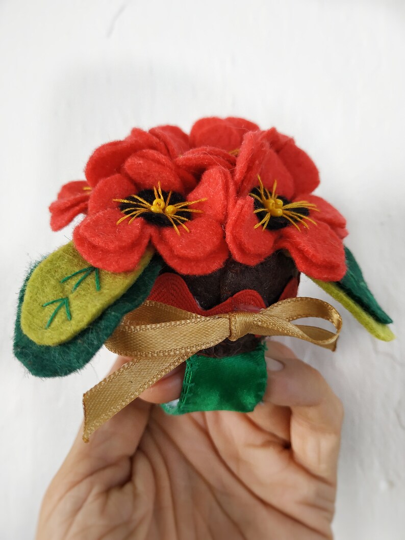 Poppies Felt Pin Cushion Wrist Pincushion Red Flower Pin - Etsy
