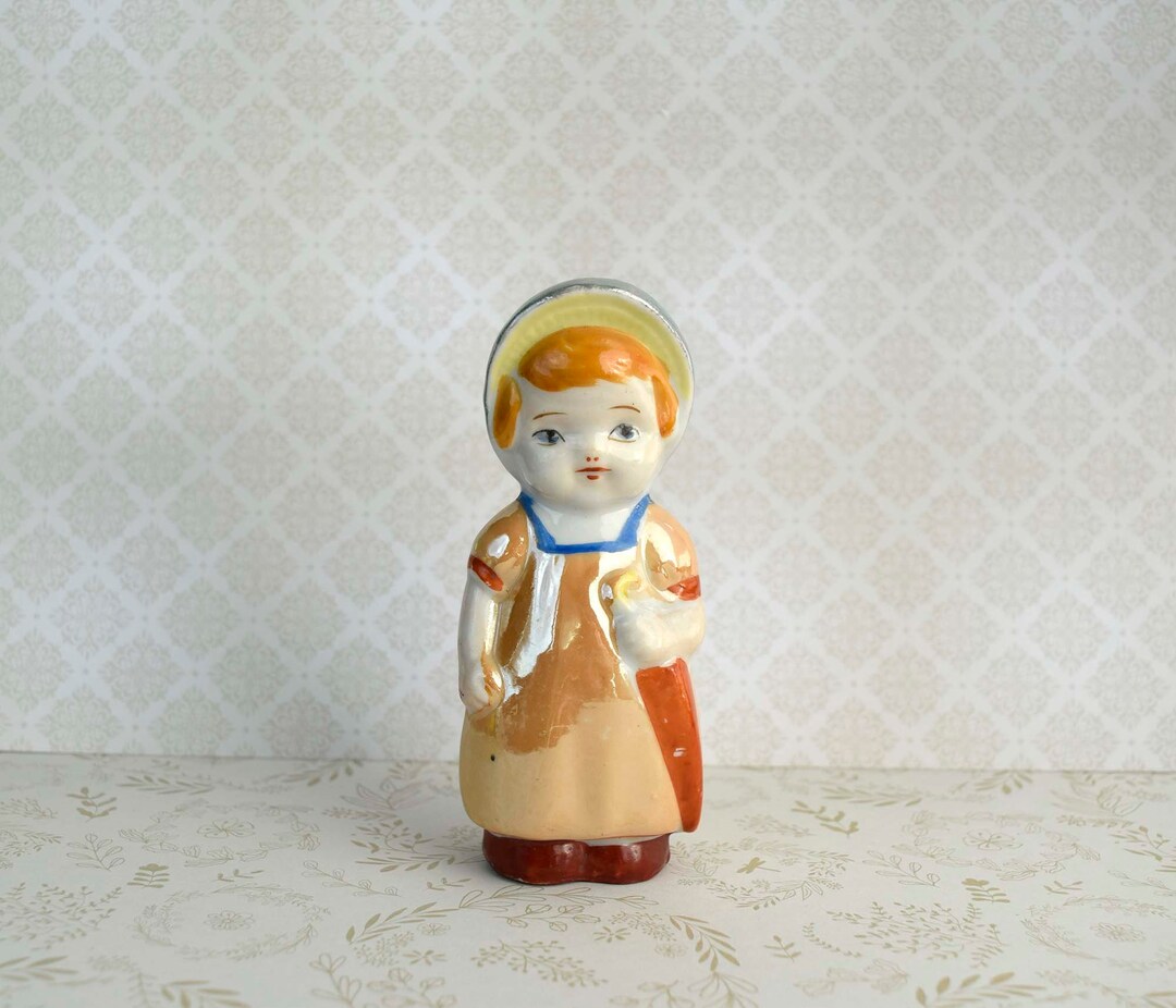 Made in Japan Vintage Lustre Ware Salt Shaker – Girl With Umbrella ...