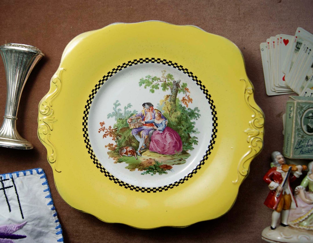Vintage Barlows Longton Melbar Ware England Courting Couple Square Cake ...