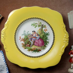 Vintage Barlows Longton Melbar Ware England Courting Couple Square Cake ...