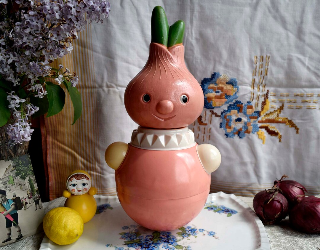 Vintage Soviet Era Pale Pink Thin Celluloid Roly Poly Nevalyashka Onion ...