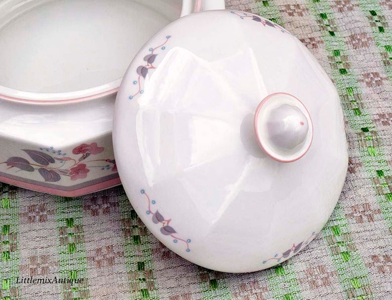 Vintage Queen's Fine Bone China 'Francine' pattern | Etsy