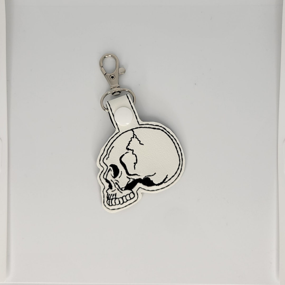 Anatomical Skull Keychain - Spooky Embroidered Vinyl - Etsy