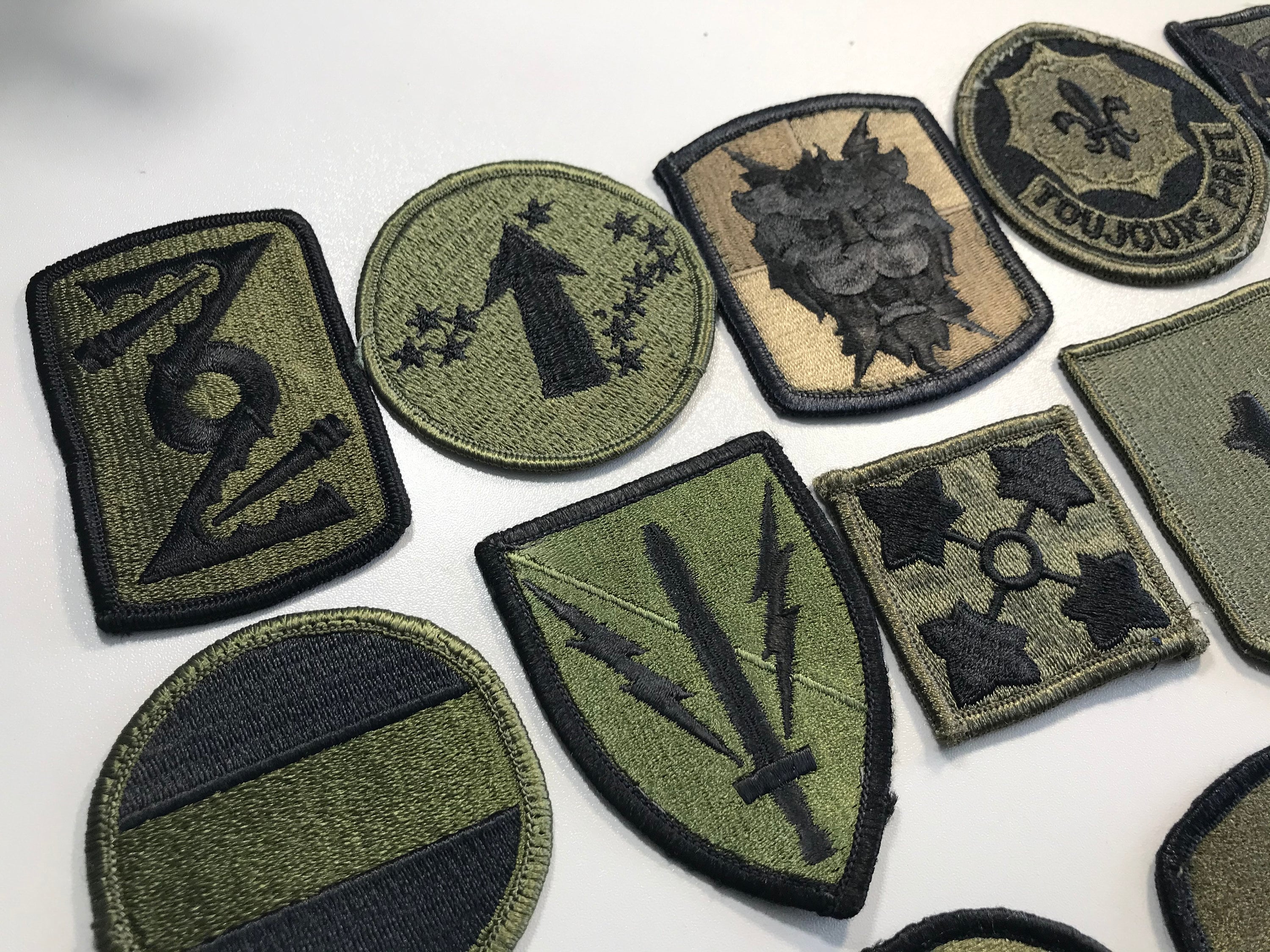 Vintage ARMY PATCHES Military Shoulder Insignia Uniform U.S. Pick a ...