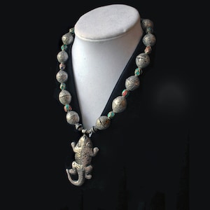 Two Sided Tibetan Chased Salamander, Vintage Silver Repousse Beads ...