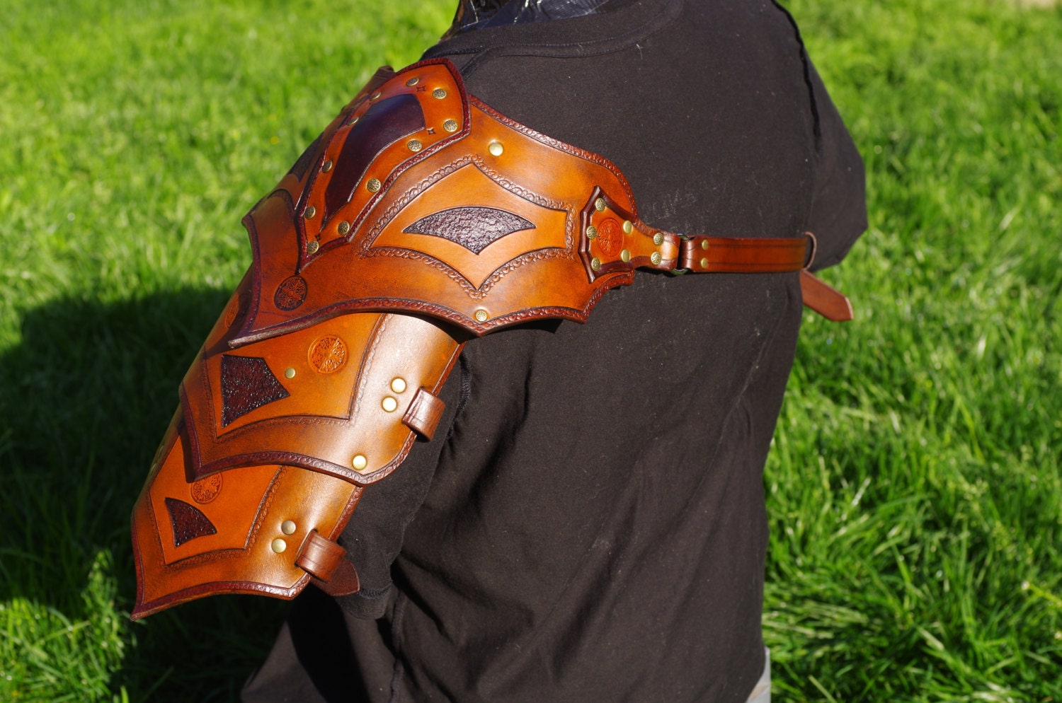 Custom Tooled Leather Shoulder Armor Single Pauldron LARP | Etsy