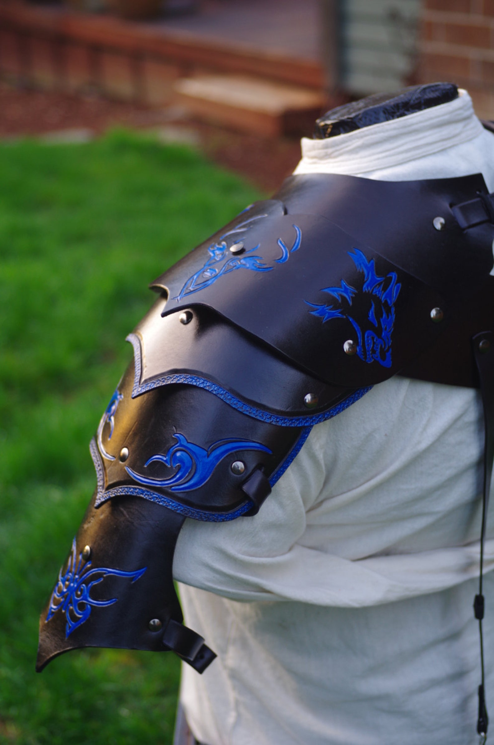 Custom Leather Shoulder Armor - Pauldrons, Ranger, Knight, King, Queen ...