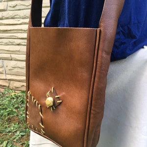Flynn Rider Satchel - Disney Tangled, Disney Cosplay, Rapunzel, Real ...