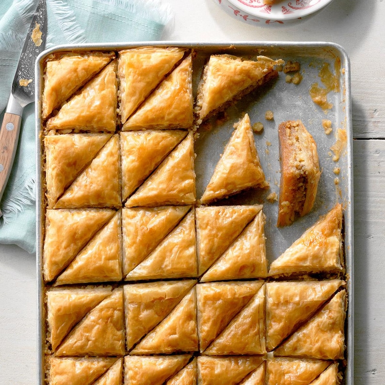 Homemade Tray of Fresh Baklava - Etsy