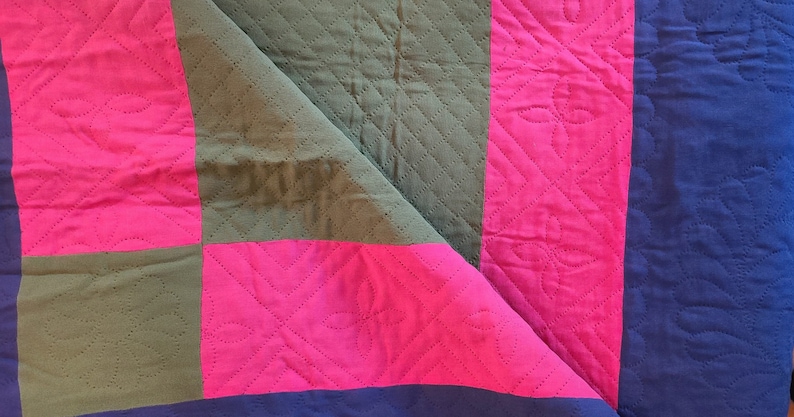 Antique Lancaster County Amish Diamond in Square Quilt: Circa 1920 - Etsy