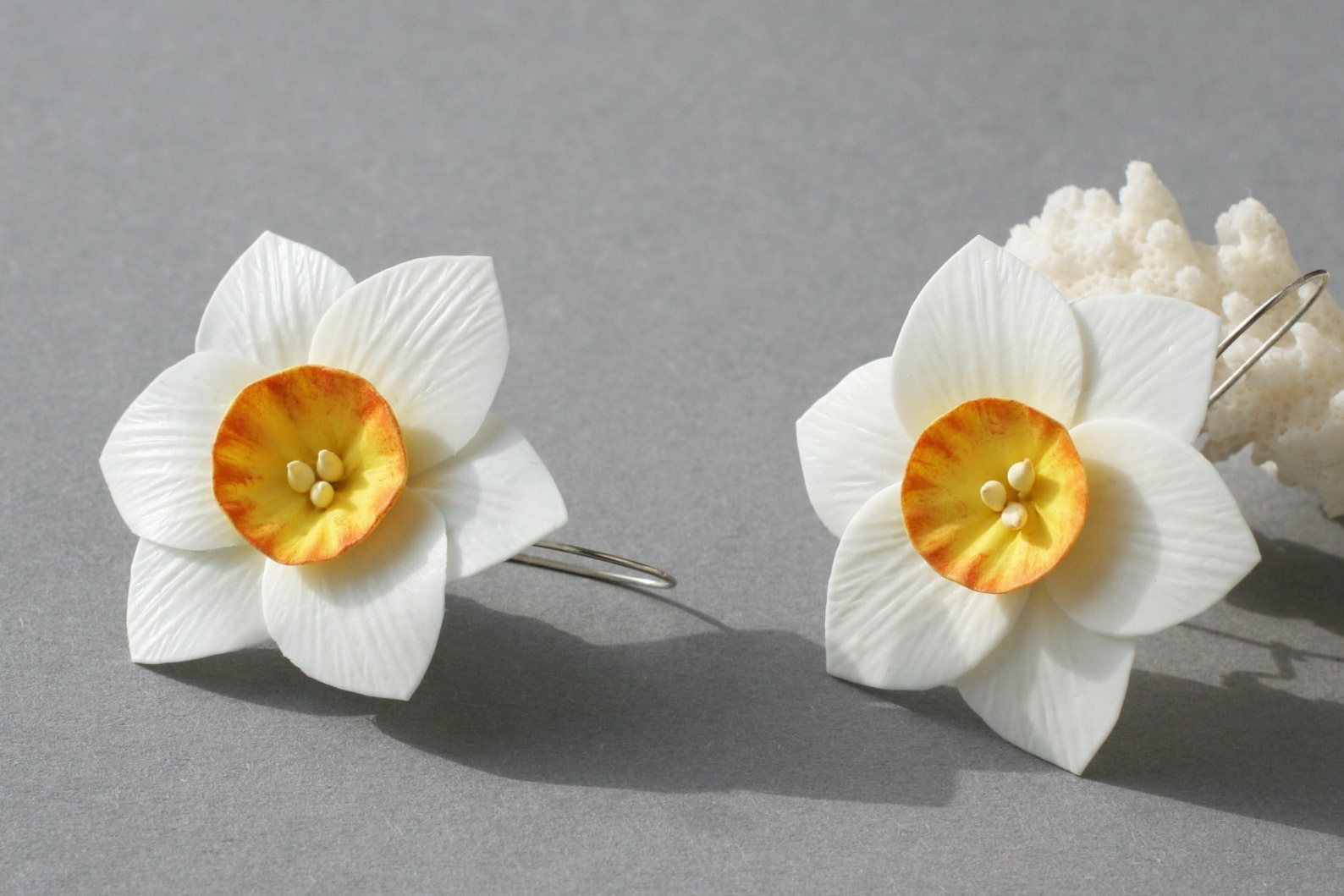 White Daffodil Earrings Spring Flower Earrings Wedding - Etsy