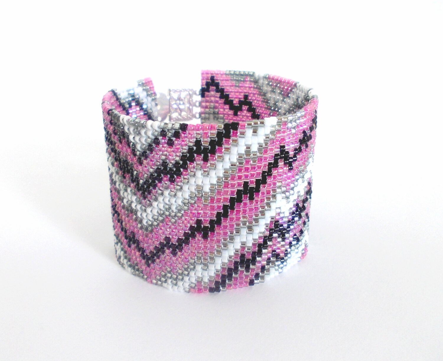 Beaded Funky Fuchsia Black White and Silver Grey Chevron Bracelet ...