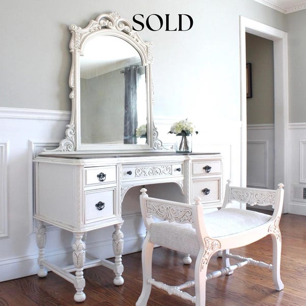 Antique Makeup Vanity - Etsy