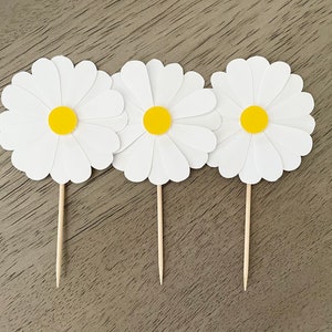Daisy Cupcake Toppers - Cupcake Toppers, Floral, Daisy Theme ...
