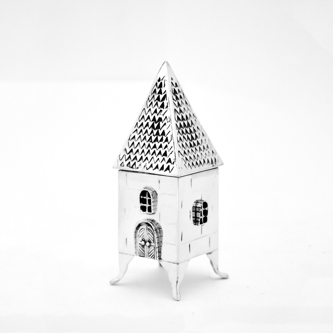 Extraordinary Collectors Showpiece House Box Made of 925 Sterling ...
