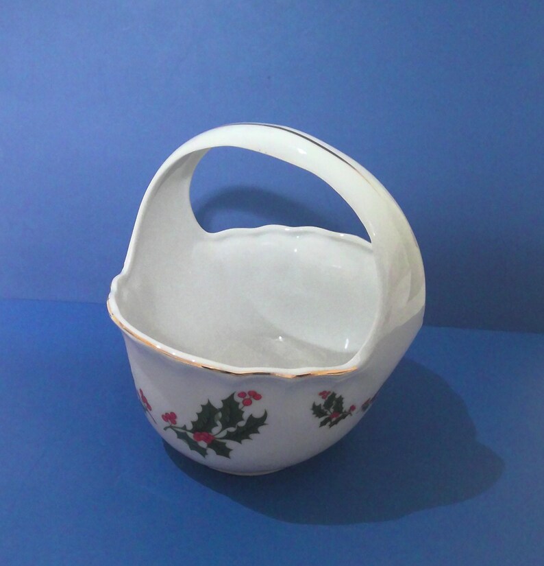 Vintage Christmas Holly Small Porcelain Basket by All the Trimmings ...
