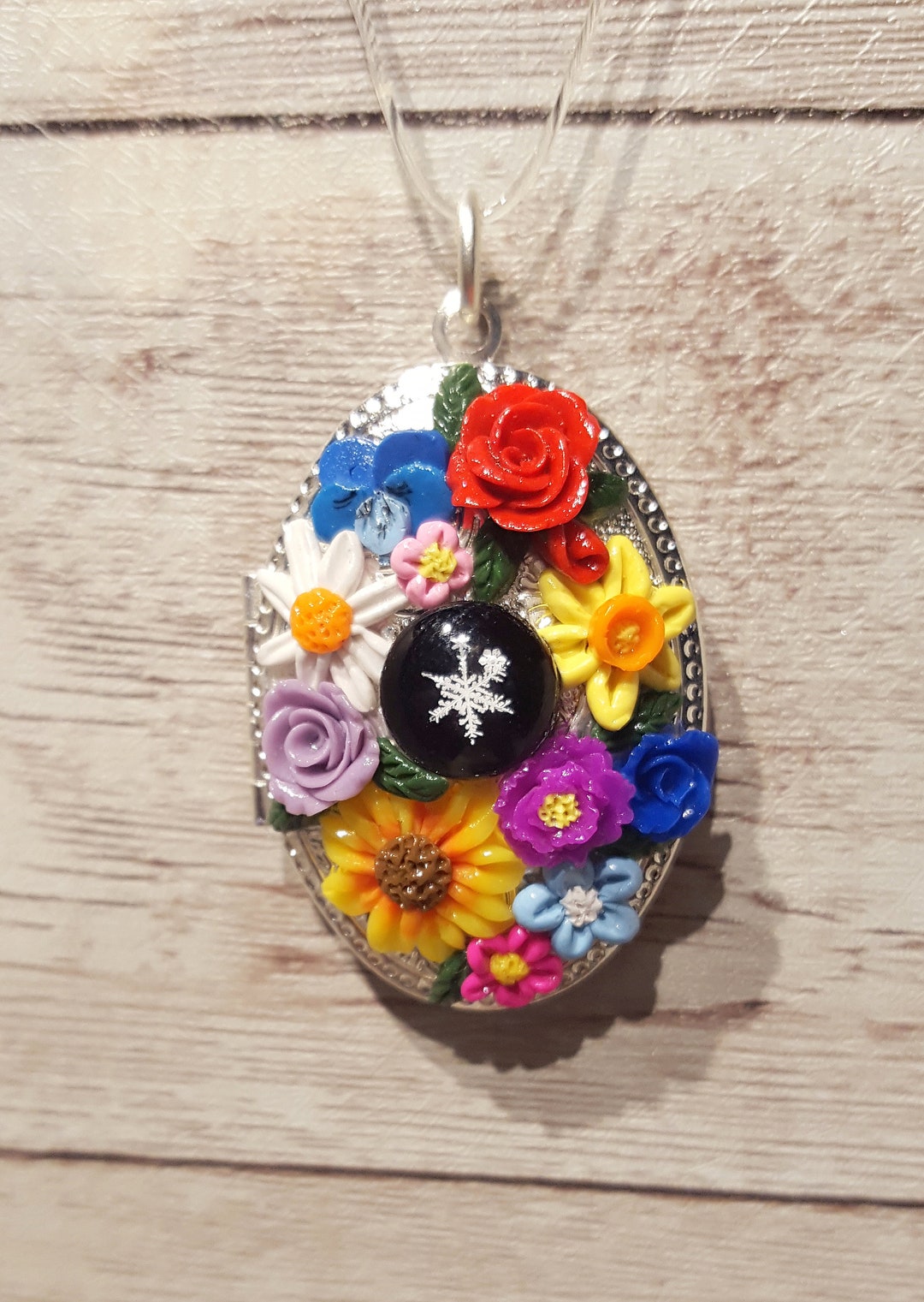 Spring Locket, Floral Pendant, Real Snowflake, Flower Locket, Box ...