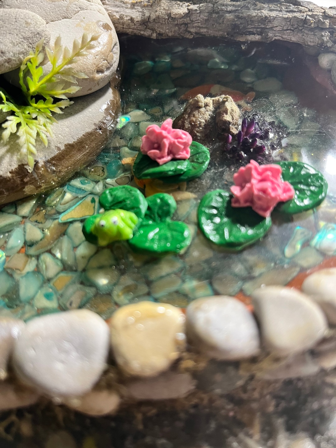 Miniature Lily Pads and Flowers, Lily Pads With Frogs, Lily Pads With ...