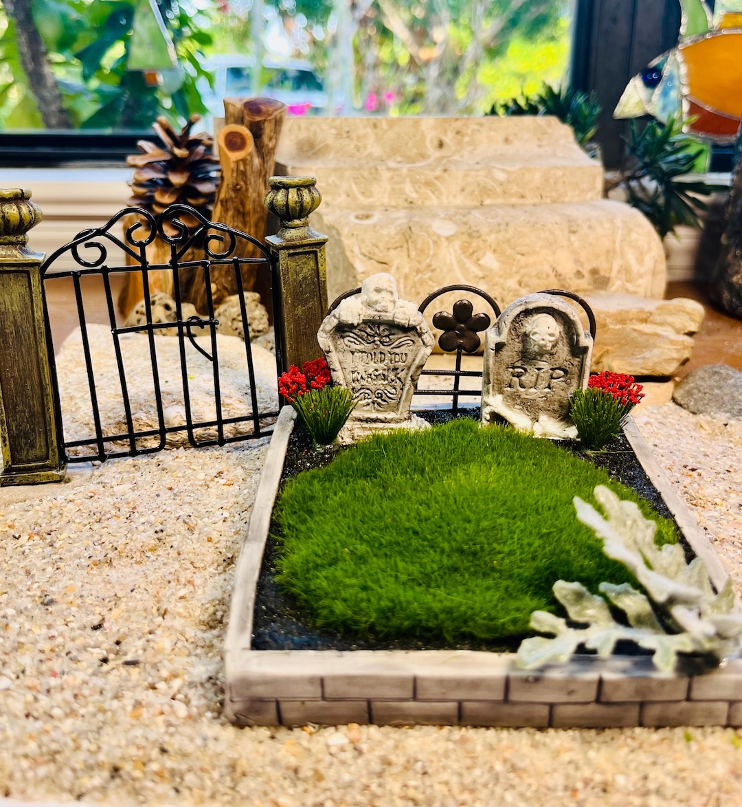 Miniature Grave Scene: Fairy Garden Cemetery Diorama - Etsy