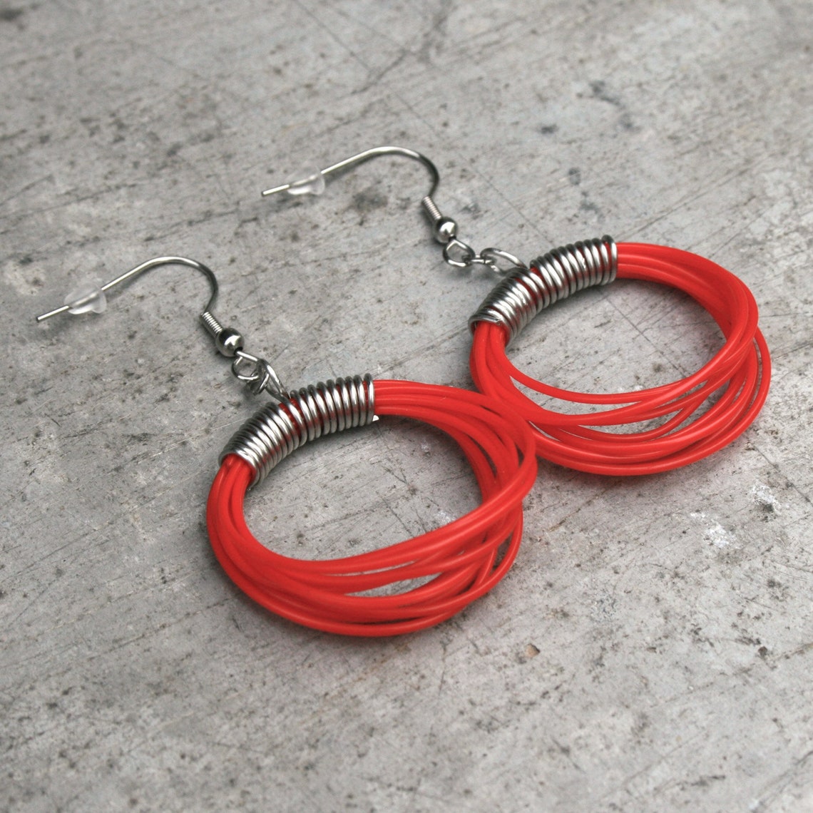 Bijoux recyclés. Boucles d'oreilles ABA en fil électrique recyclé ...