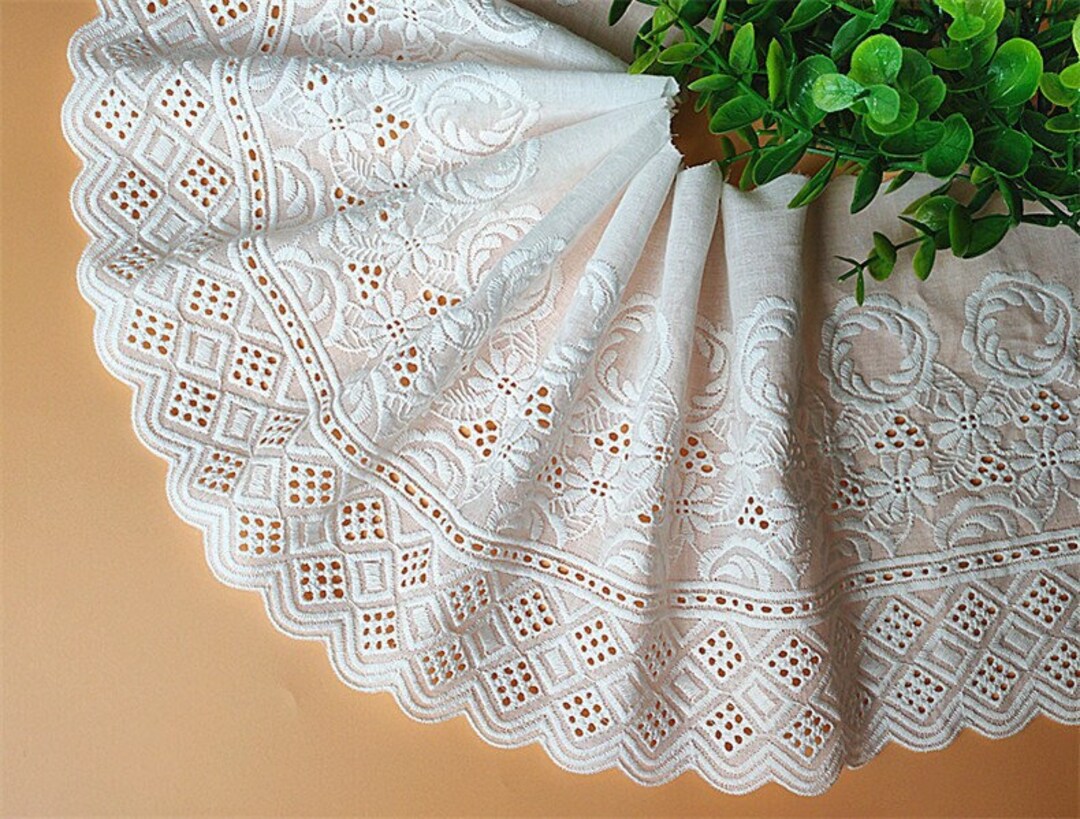 Geometry Embroidery Eyelets Daisy Flowers Lace Trim in off White ...