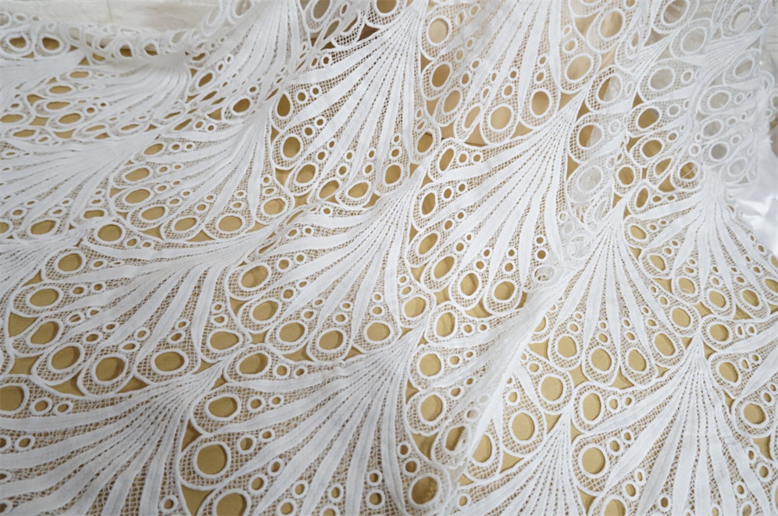 Vintage Style Guipure Lace Fabric Hollow Scallop Pattern - Etsy