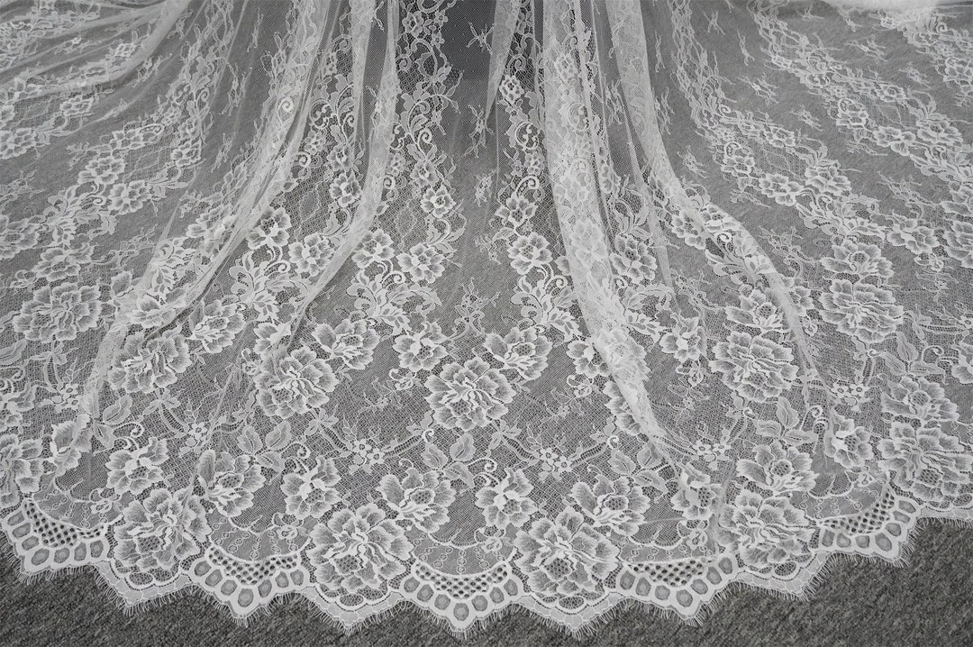 Soft Chantilly Peony Flowers Lace Fabric in off White, Scallop Eyelash ...
