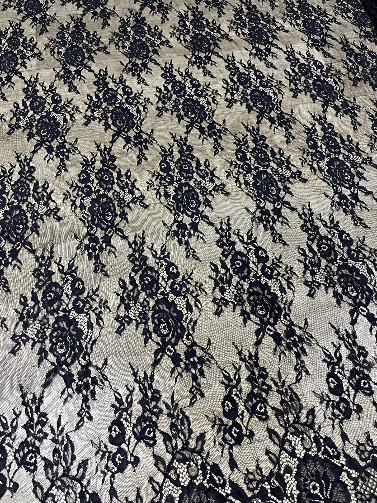 Soft Chantilly Eyelash Rose Floral Lace Fabric in off White / Black ...