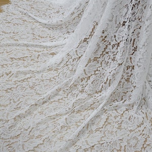 Alencon Cord Chantilly Flowers Lace in off White, Blossom Lace Fabric ...