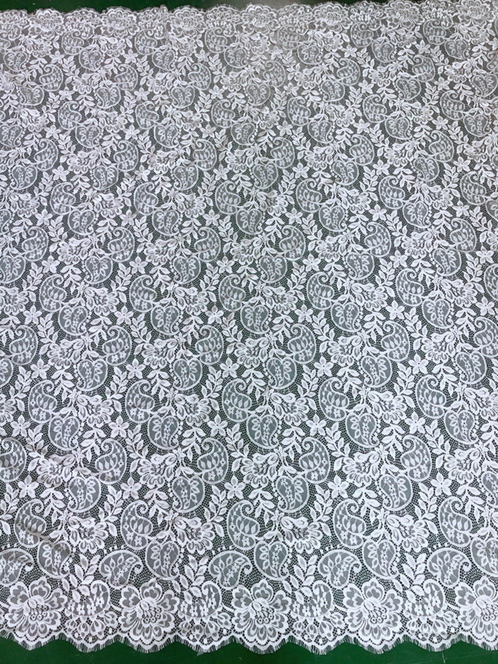 55.1 Wide Chantilly Lace Paisley Lace Fabric off White | Etsy