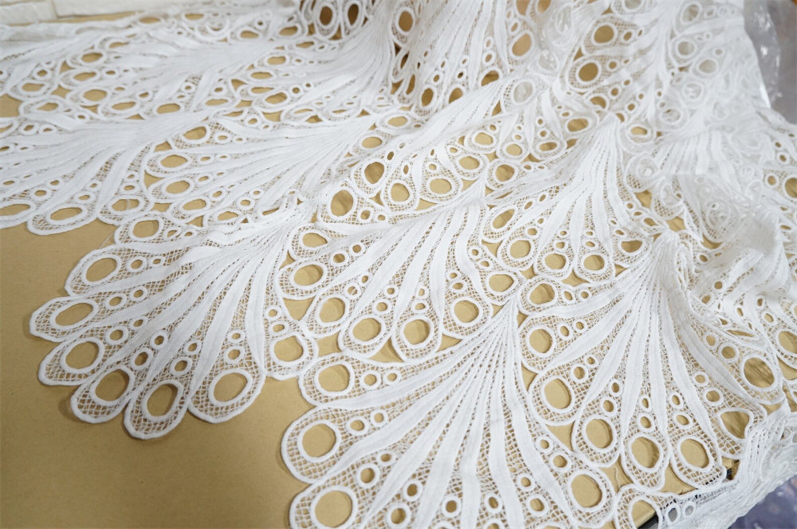 Vintage Style Guipure Lace Fabric, Hollow Scallop Pattern Eyelets Milk ...