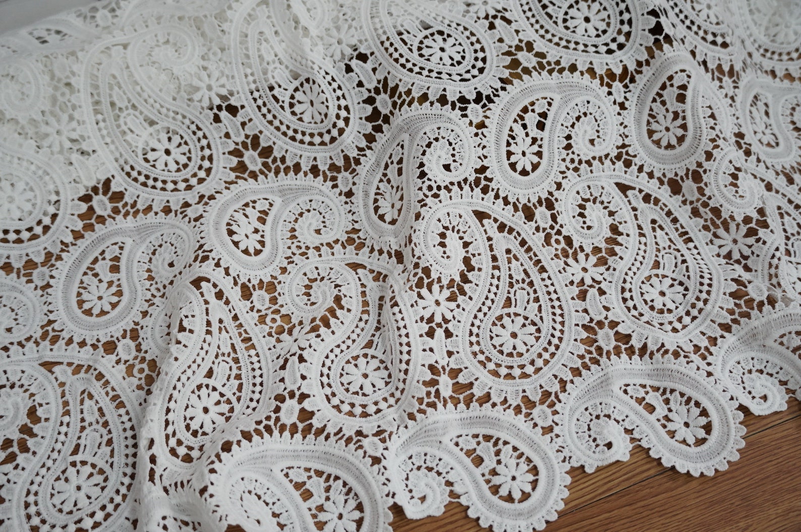 Vintage Paisley Lace Fabric in off White Crochet Milk Silk - Etsy
