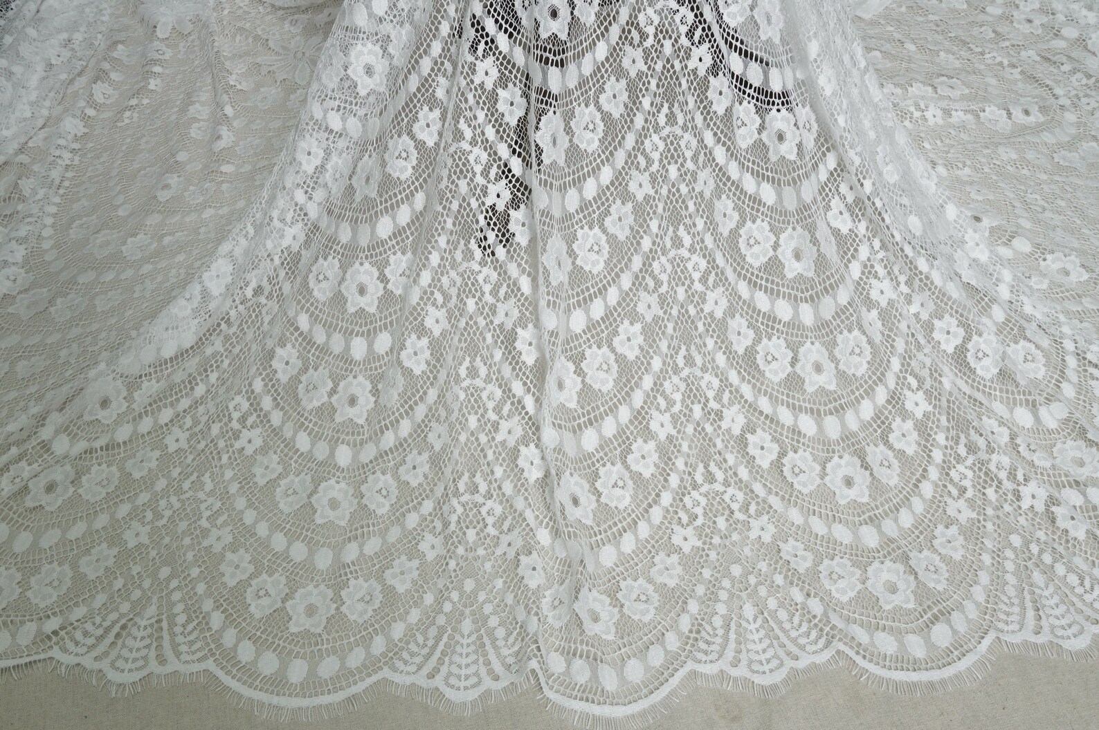 Soft Elegant Floral Chantilly Lace Symmetry French Lace - Etsy