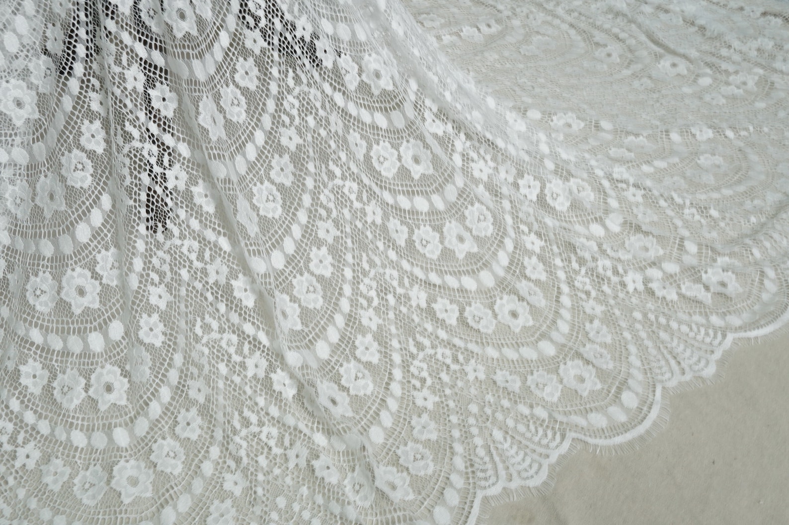 Soft Elegant Floral Chantilly Lace Symmetry French Lace - Etsy