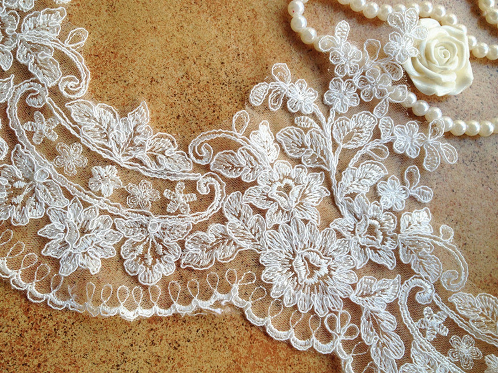 Beautiful Alencon Lace Trim in off White for Veils, Bridal, Gloves ...