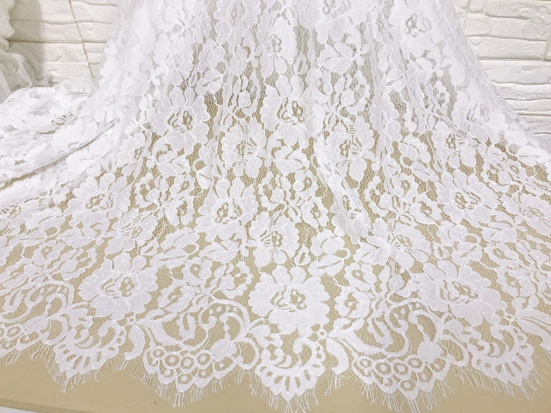 Classic French Chantilly Lace in off White Rose Flower Trim Fabric With ...