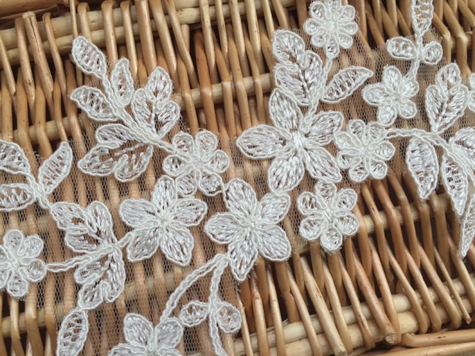 Alencon Lace Ivory Leaf Applique for Wedding Veils Bridal - Etsy