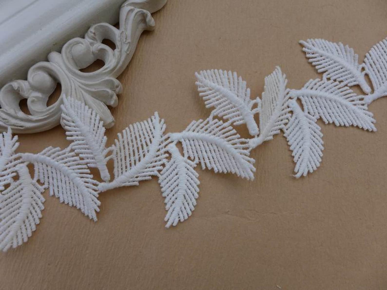 Venice Lace Leaves Trim in off White, Vine Patch Lace Applique, Hollow ...