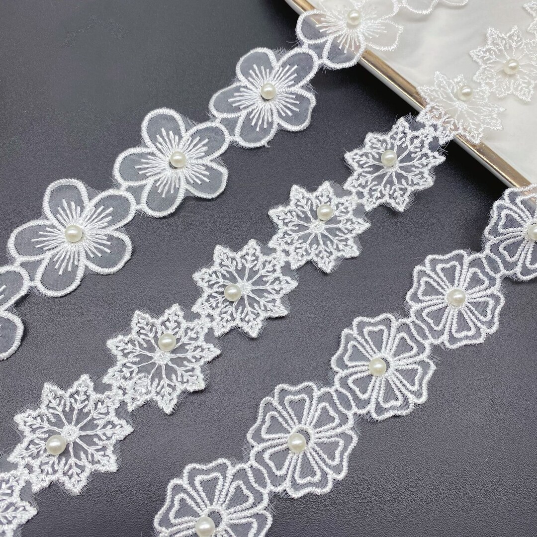 3D Flowers Beaded Lace Trim in off White, Snowflake Flowers Appliques ...