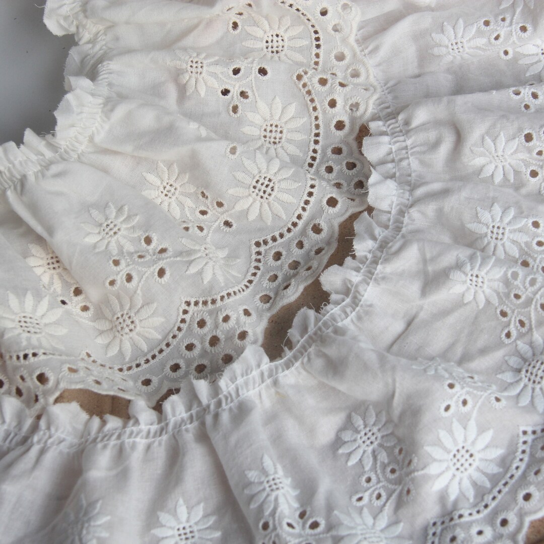 Daisy Embroidery Eyelets Cotton Lace Trim, Pleated Cotton Flower ...