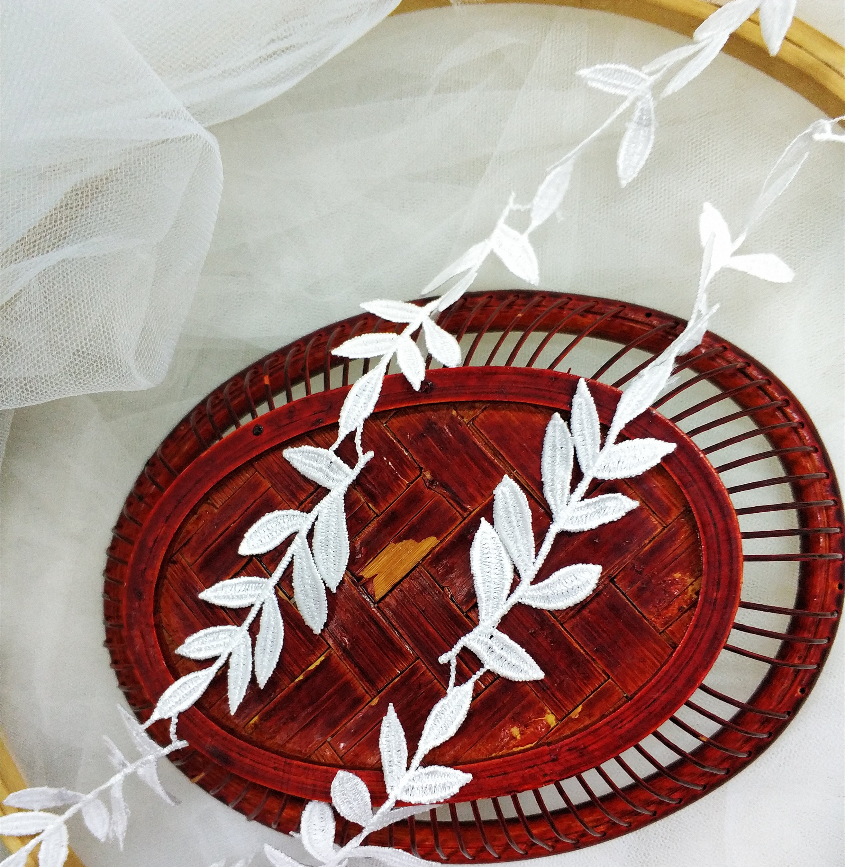 Pretty Venice Leaf Lace Trim Delicate Willow leaf Trim | Etsy