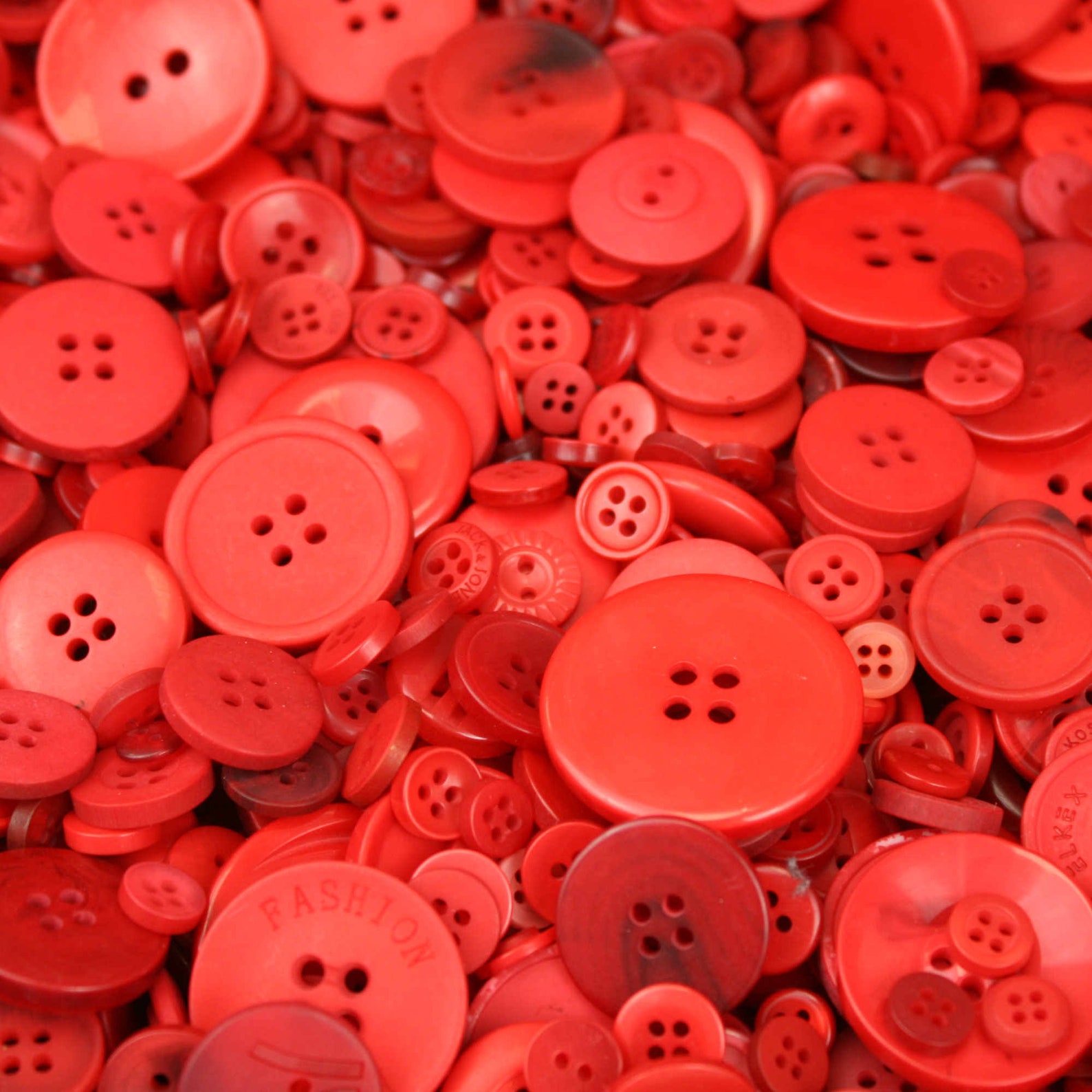Assorted Mixed Buttons Arts Crafts Card Making Scrapbooking Fun ...