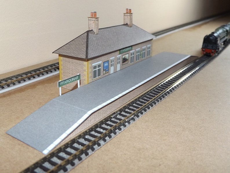 20+ N Gauge Model Card Buildings. Station, Houses, Shops and More ...