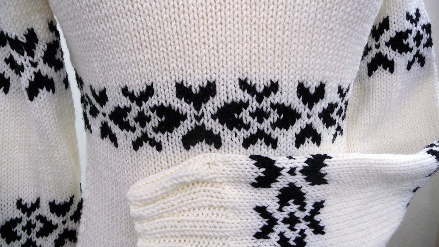 Sarah's White Jumper - a Knitting Pattern Inspired by the Killing ...