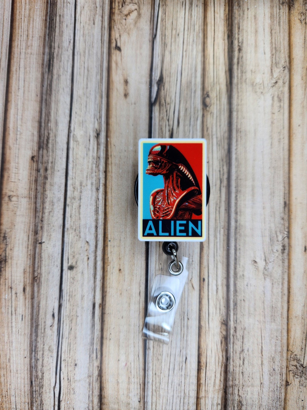 Xenomorph Alien Sci Fi Horro Movie Belt Clip Badge Reel Name Tag Holder ...