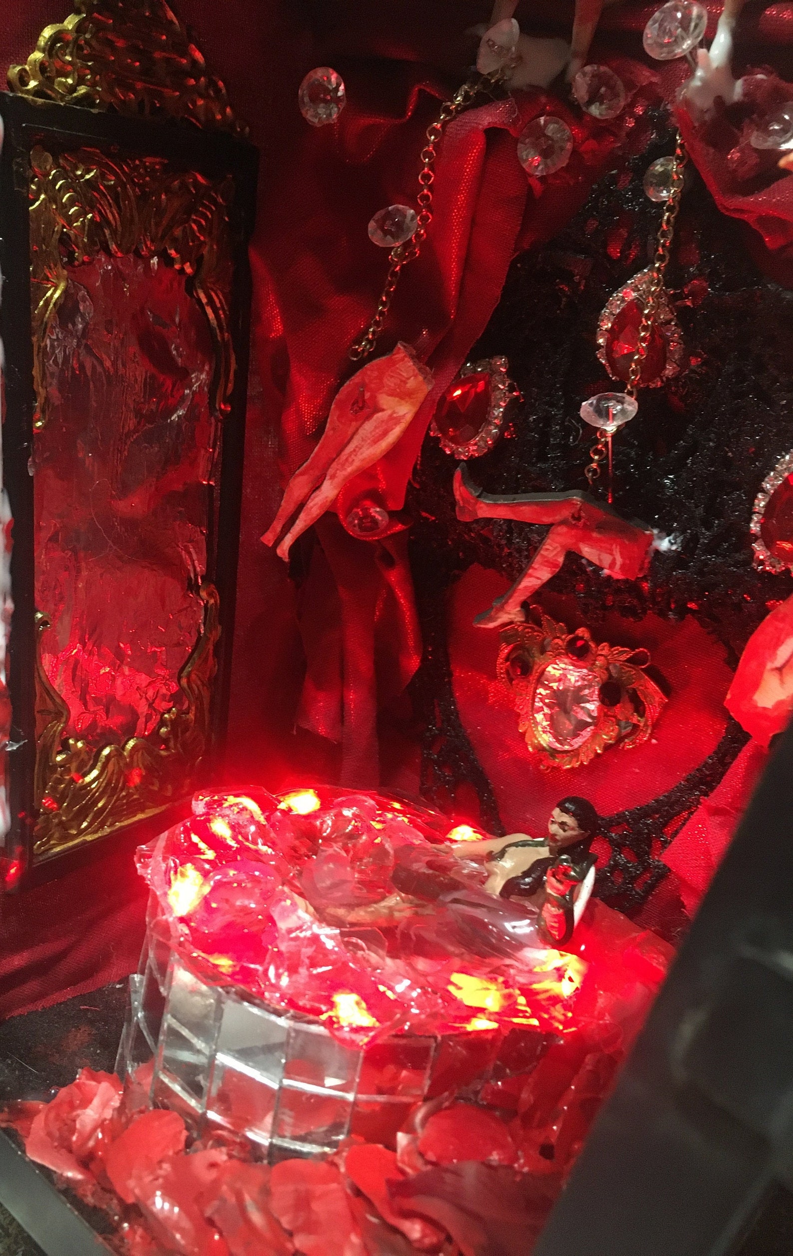 Vampire Elizabeth Bathory Blood Bath Chamber of Horror Diorama | Etsy